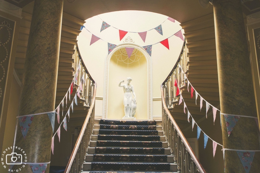 Parisa & Tom’s 50’s Inspired Wedding in Sundridge Park Manor, London ...