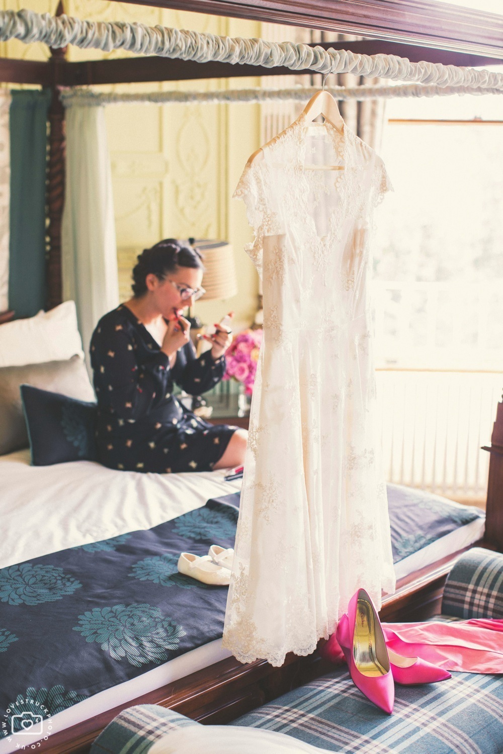 Parisa & Tom’s 50’s Inspired Wedding in Sundridge Park Manor, London ...