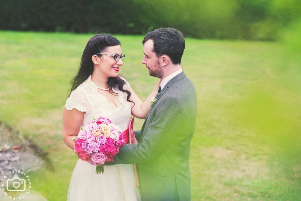 Parisa & Tom’s 50’s Inspired Wedding in Sundridge Park Manor, London ...