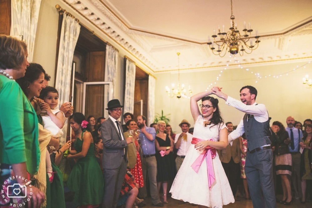 Parisa & Tom’s 50’s Inspired Wedding in Sundridge Park Manor, London ...